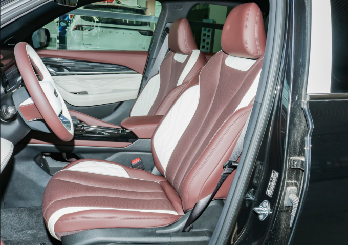 4WD Flagship Model Geely Vehicle Geely Xingyue L 2021 2.0TD SUV 5 Door 5 Seats